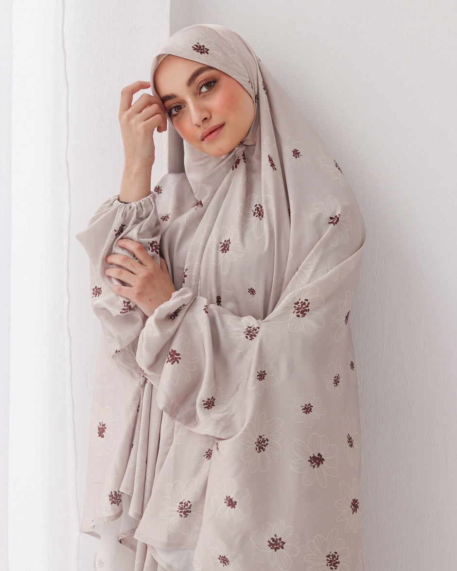 Praying Isdal – ESH ESH